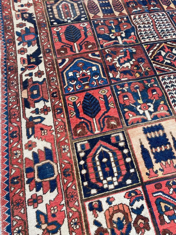 Mid-Century Large Rug for sale at Pamono