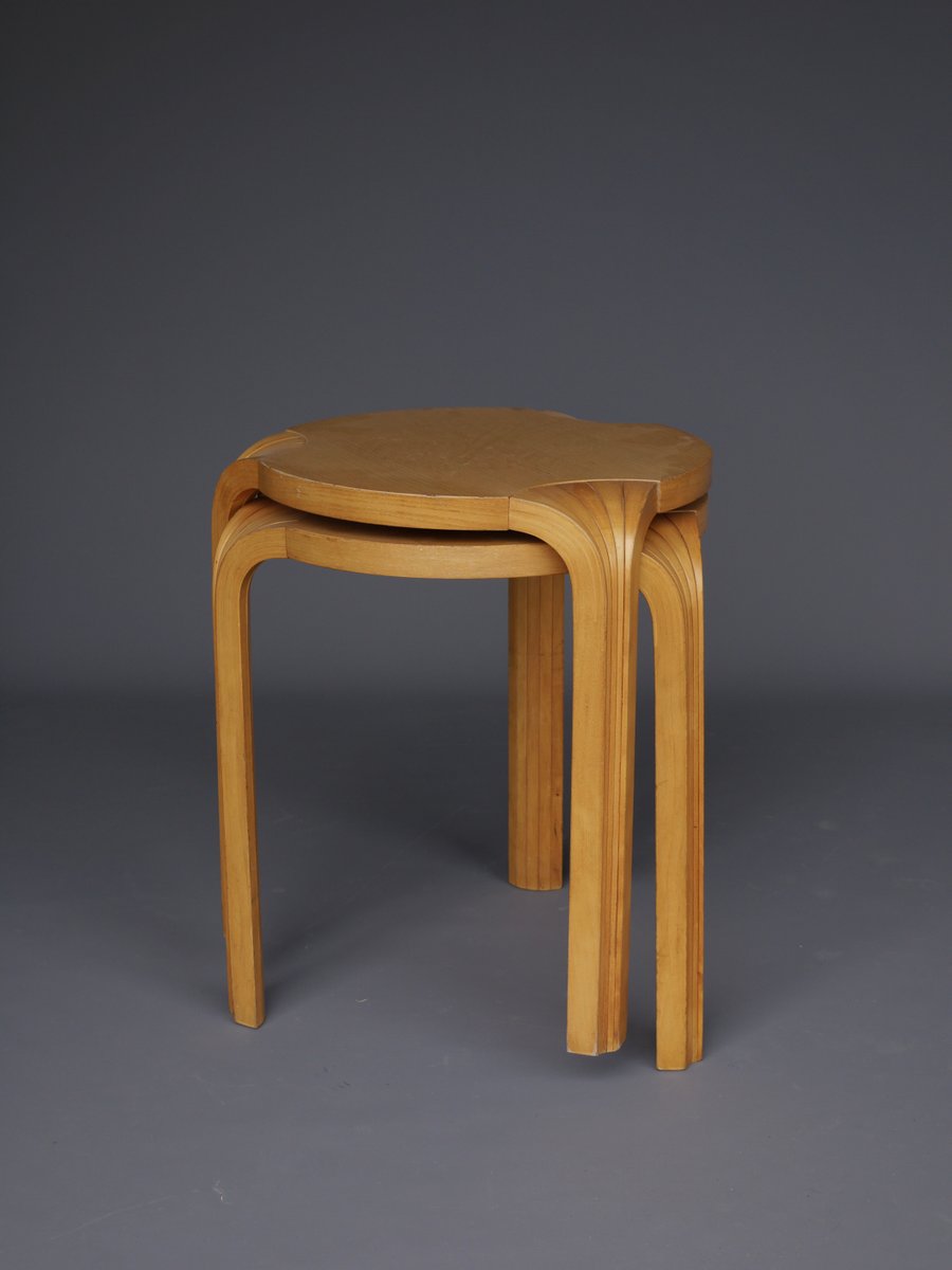 Modell X600 Fan Leg Hocker von Alvar Aalto für Artek, 1960er bei Pamono kaufen