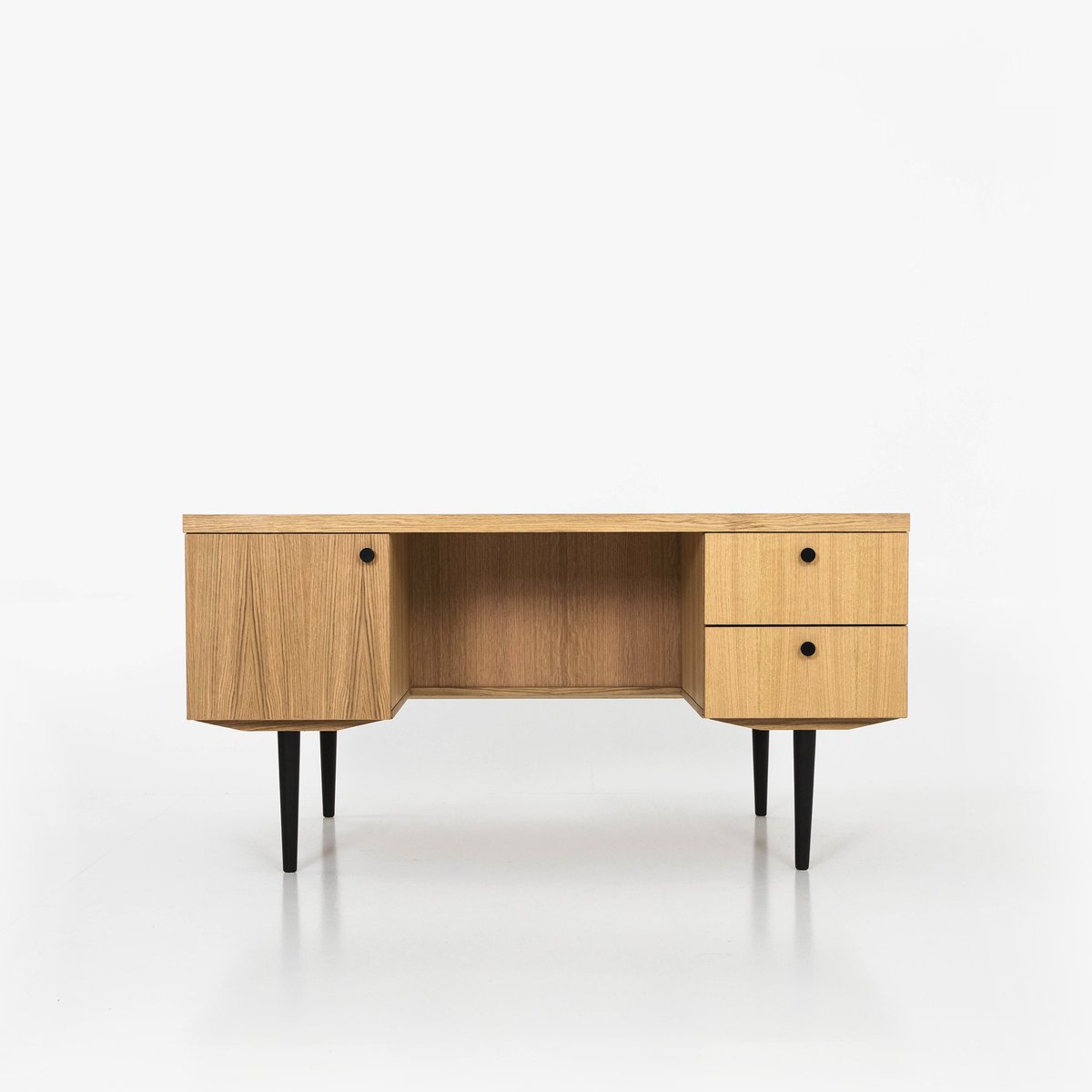 Scandinavian Design Oak Desk for sale at Pamono