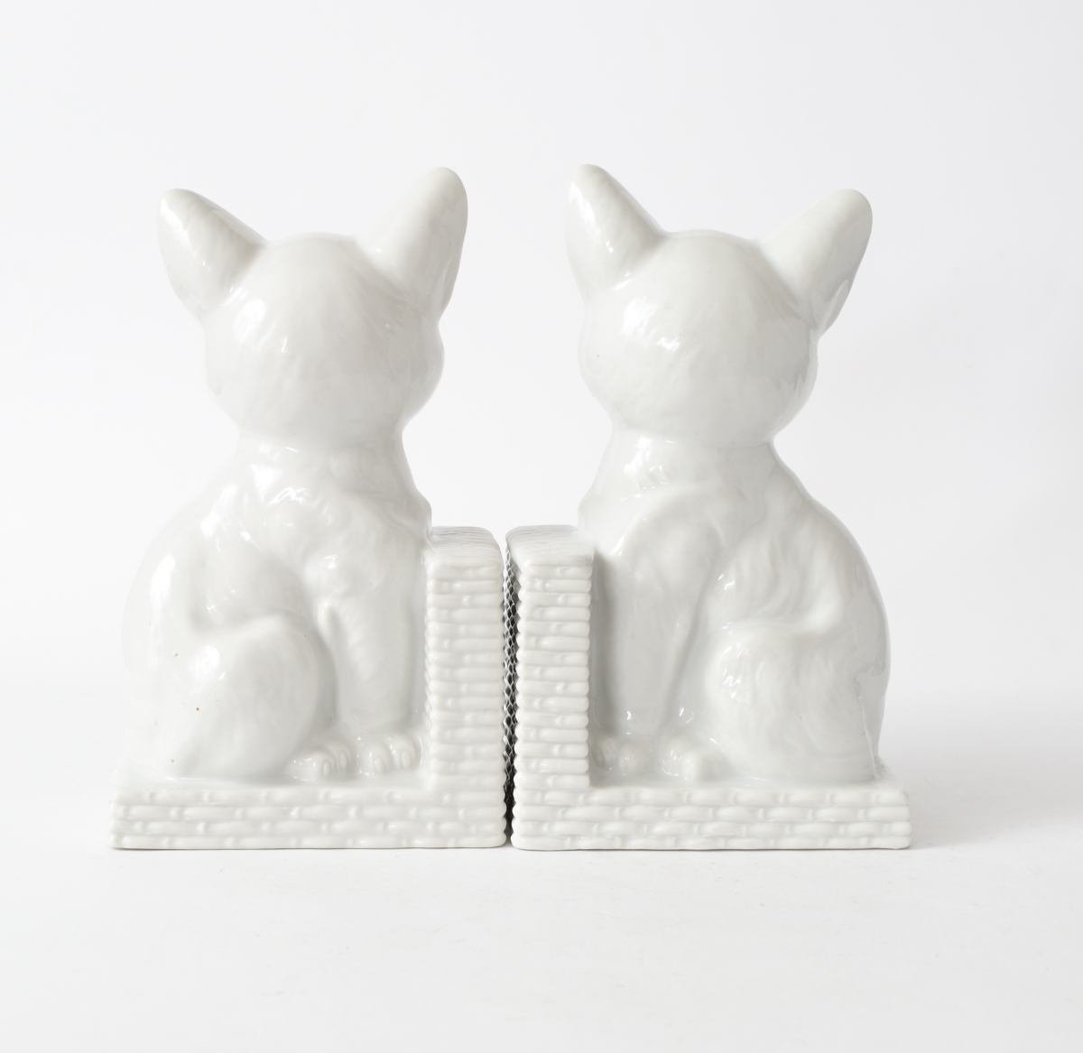 White Porcelain Cat Bookends, 1960s, Set of 2 for sale at Pamono