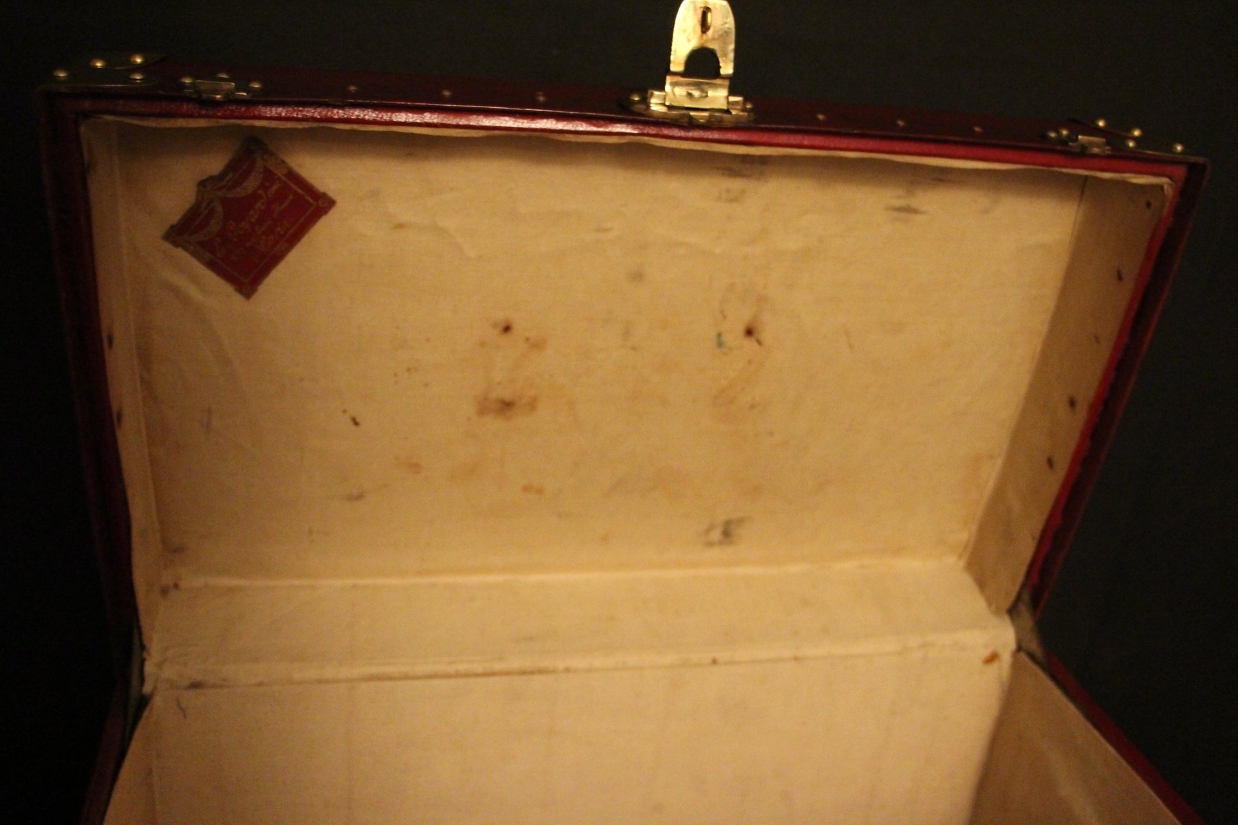 Red Goyard Steamer Trunk from Hermes for sale at Pamono