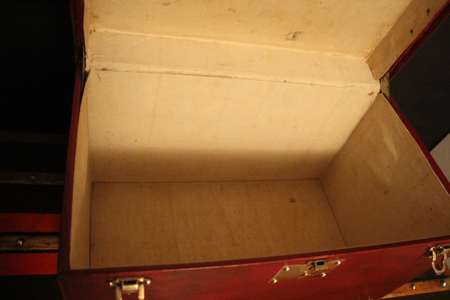 Red Goyard Steamer Trunk from Hermes for sale at Pamono