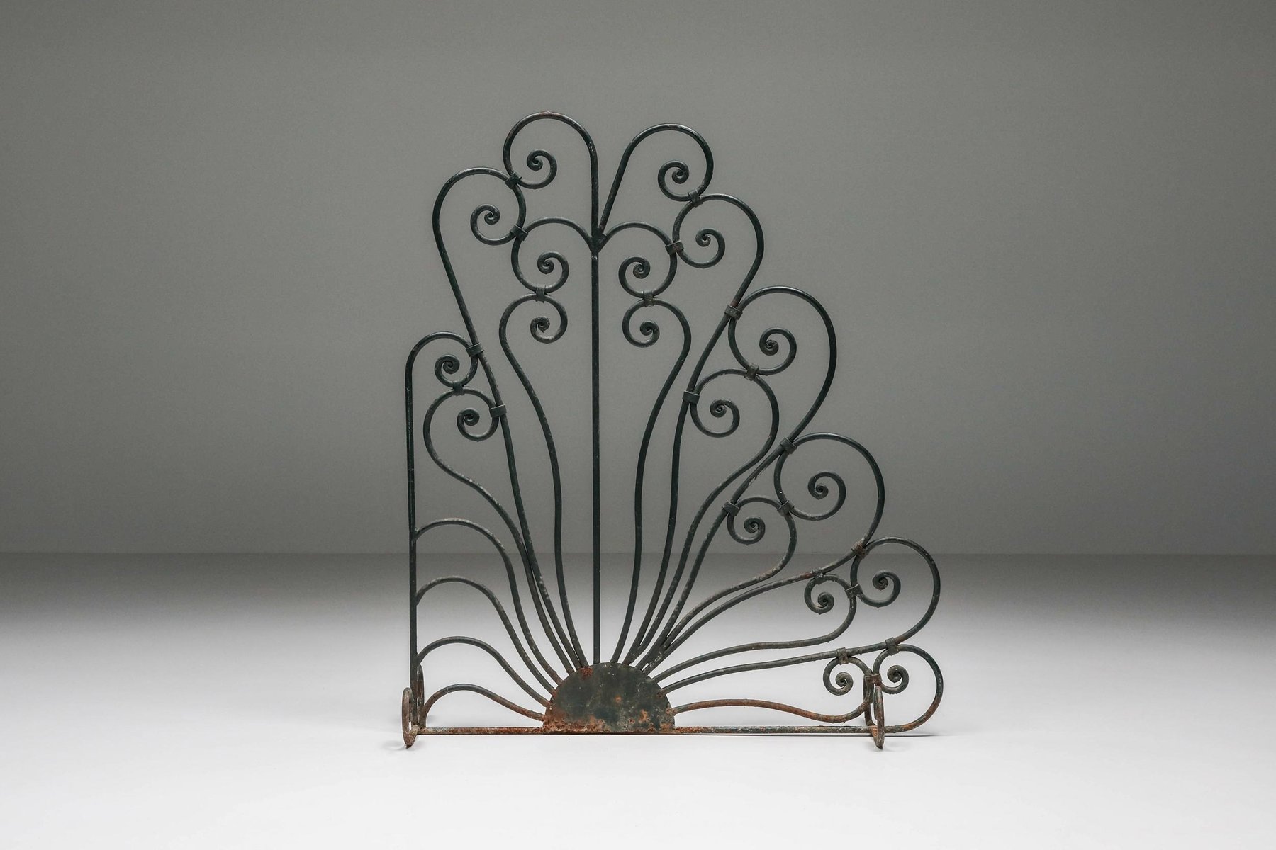 Chinese Han Dynasty Wrought Iron Oriental Room Divider for sale at Pamono