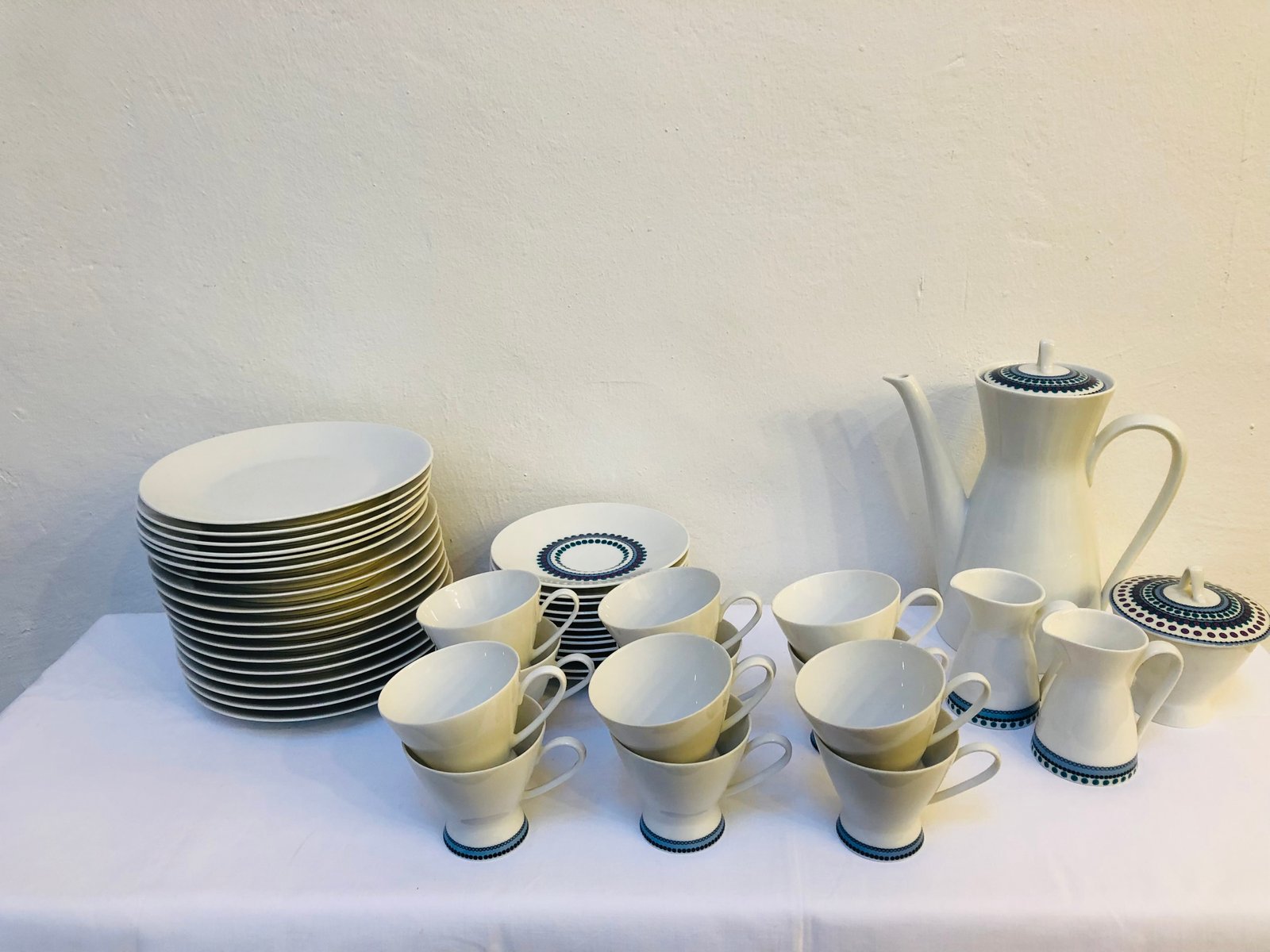 Rosenthal Form 2000 Coffee Service by Raymond Loewy for Ute Schröder ...