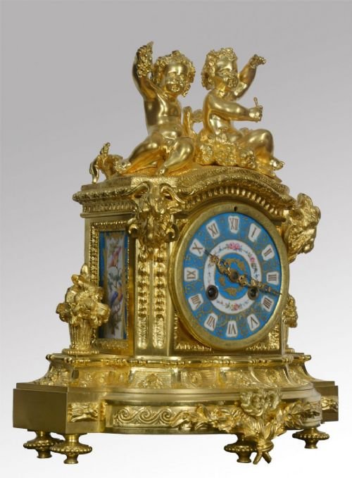 French Gilt Mantel Clock for sale at Pamono