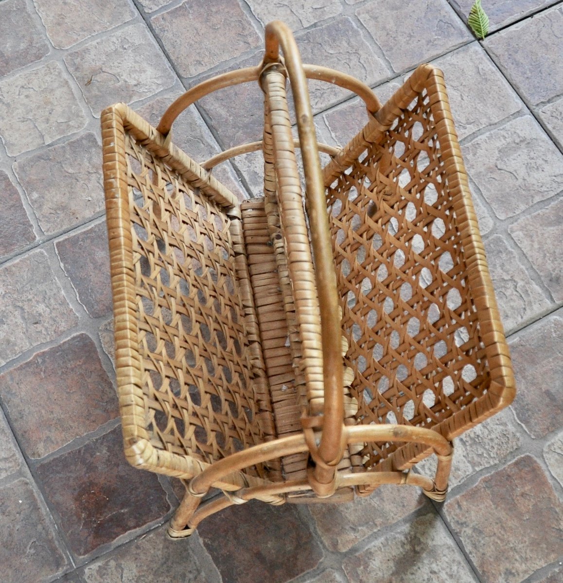 Vintage Rattan Reader for sale at Pamono