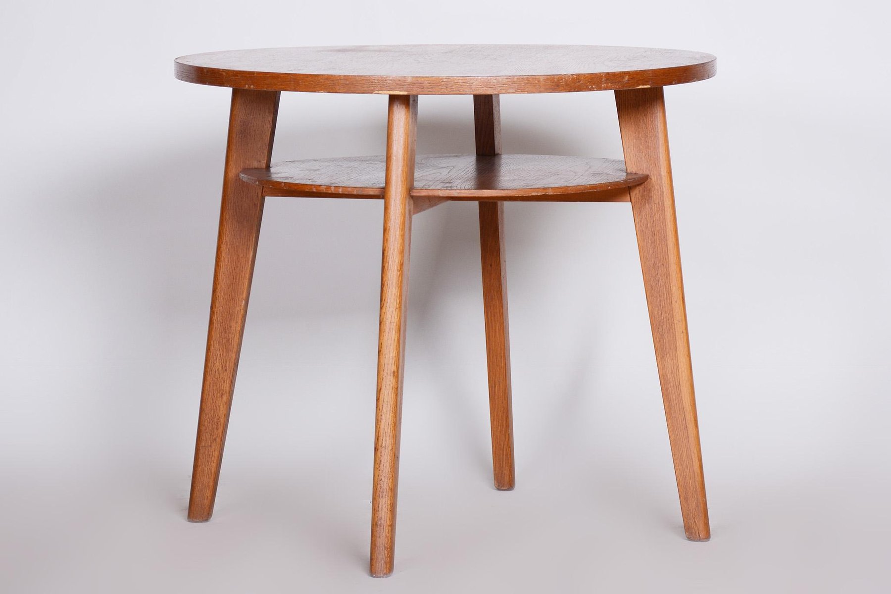 Small Mid-Century Oak Table, Czech, 1950s for sale at Pamono