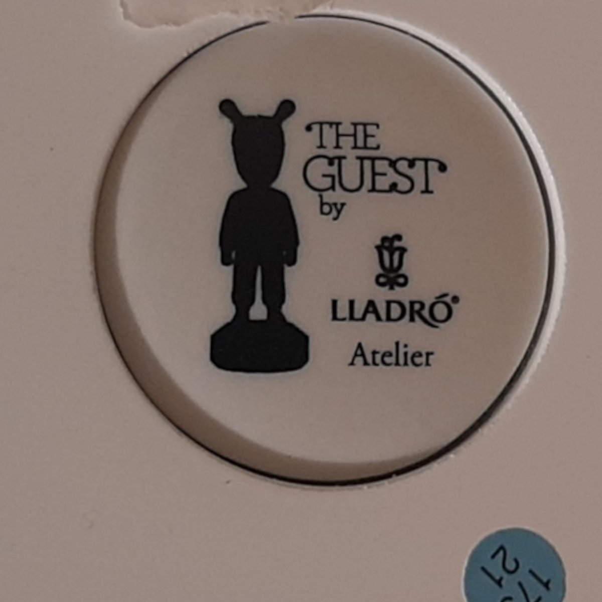 The Guest, Porcelain Figure, Spain for sale at Pamono