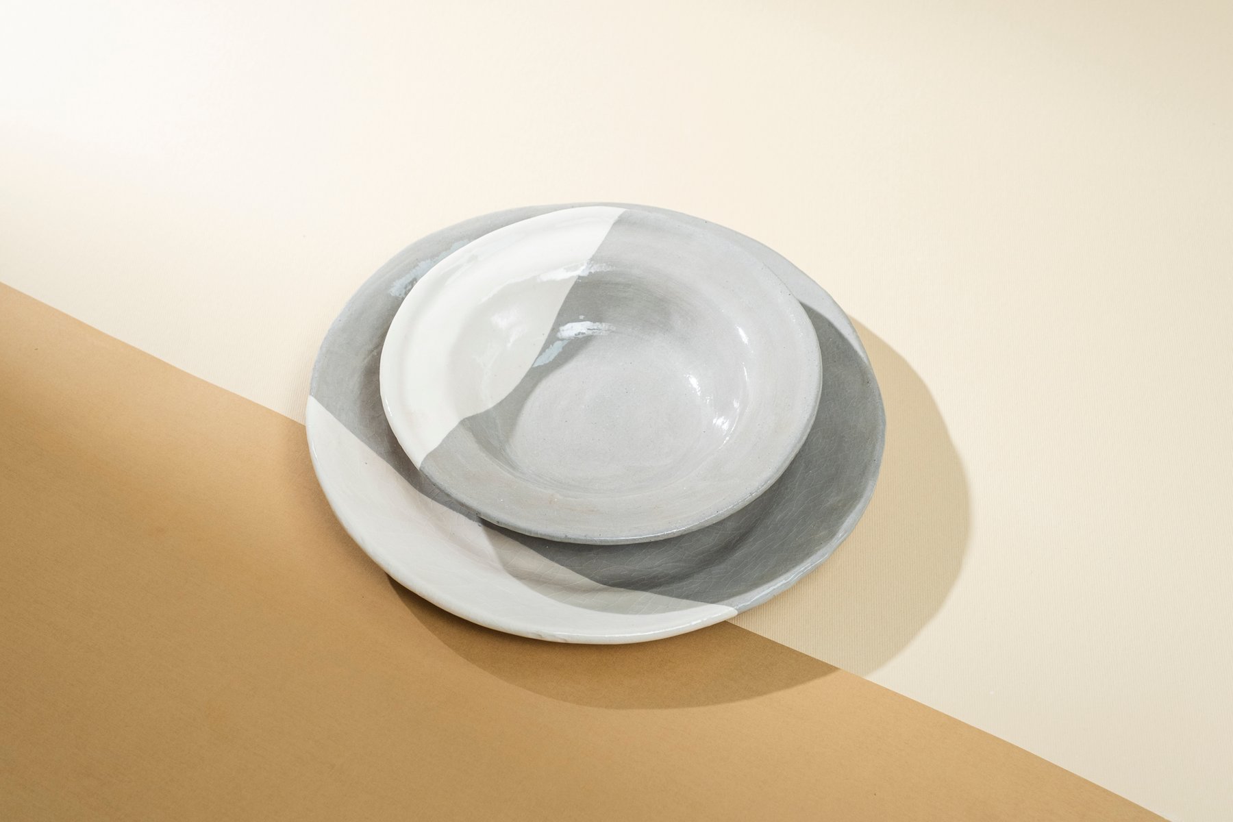 White-Scar Plates from Conirossi, Set of 2 for sale at Pamono