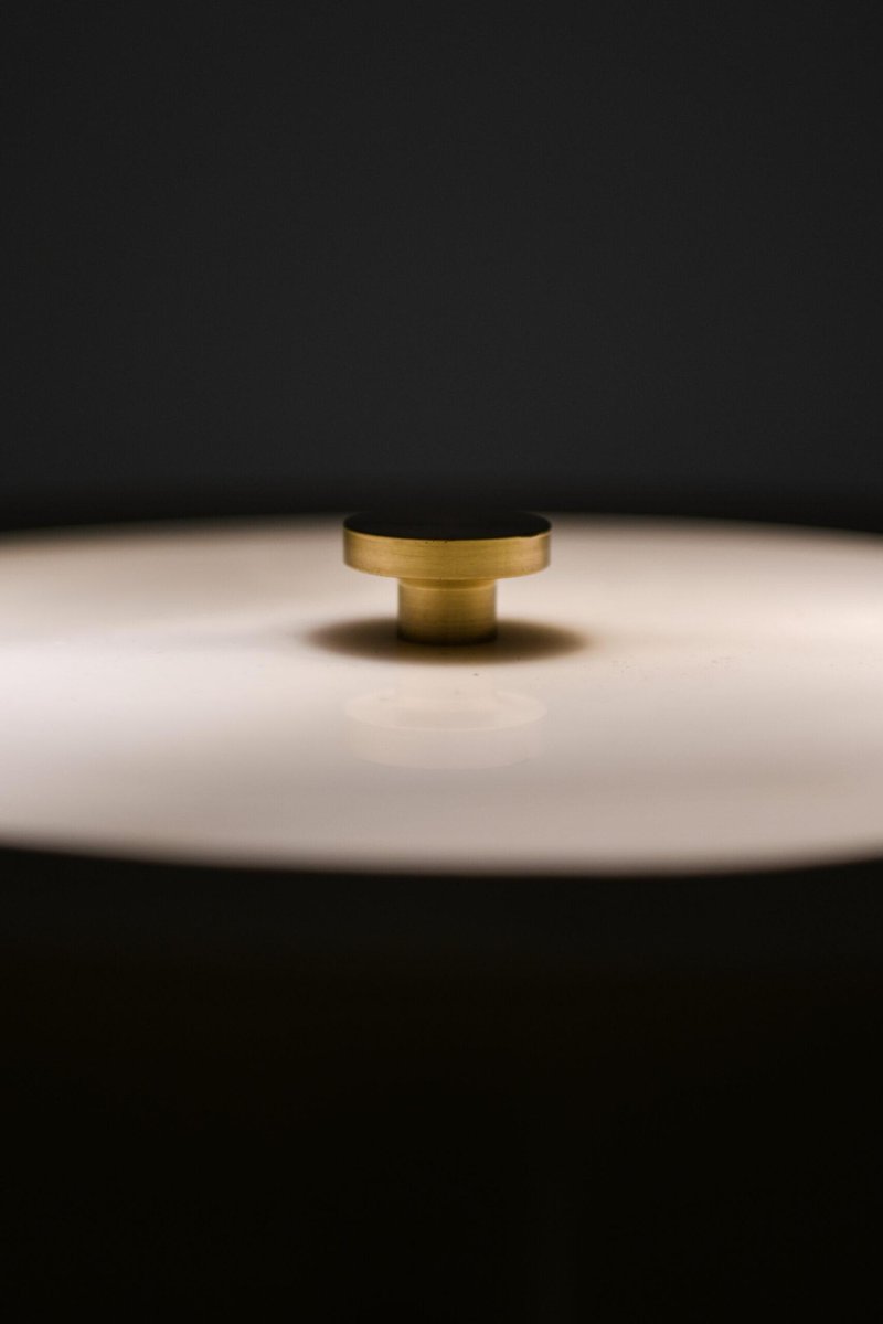 Mae 4426 Table Lamp from Möllers Armaturfabrik for sale at Pamono