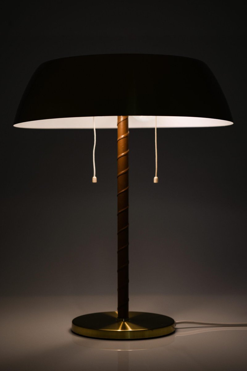 Mae 4426 Table Lamp from Möllers Armaturfabrik for sale at Pamono