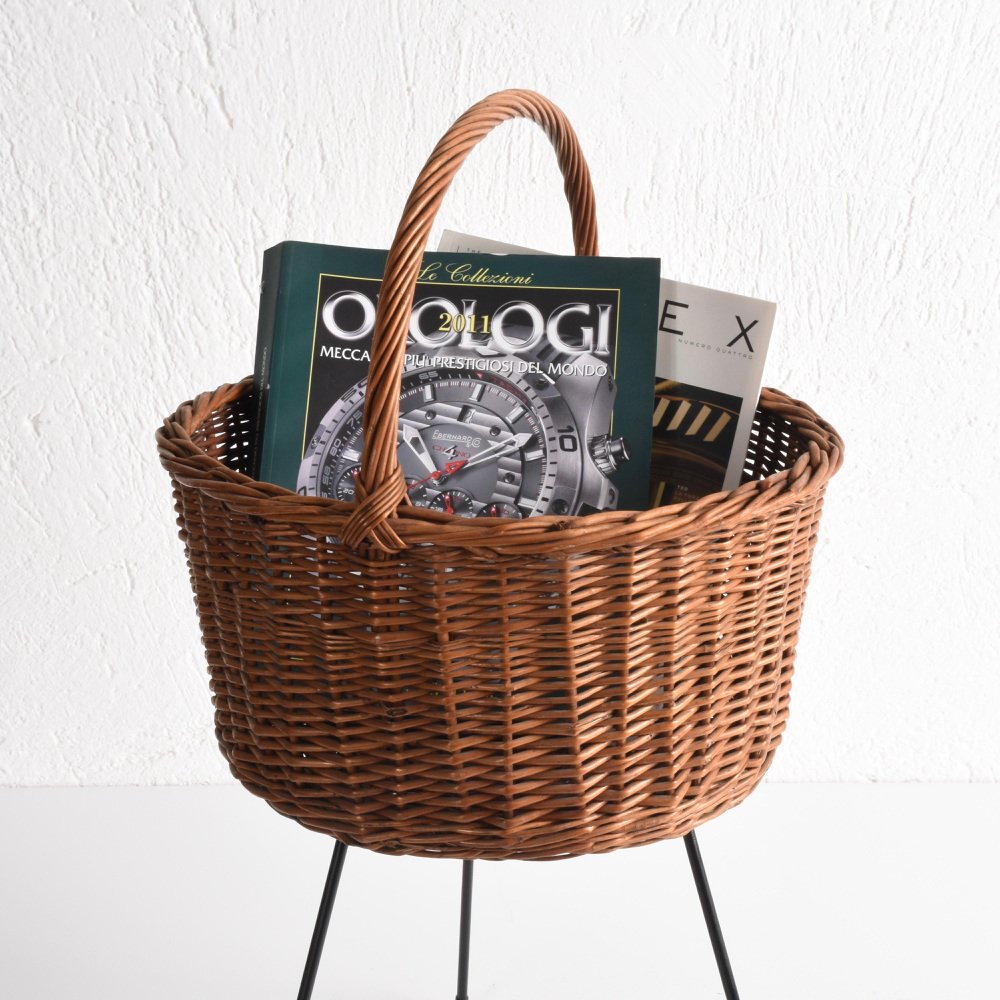 Mid-Century Italian Wicker Basket Magazine Rack with Enameled Iron Base ...