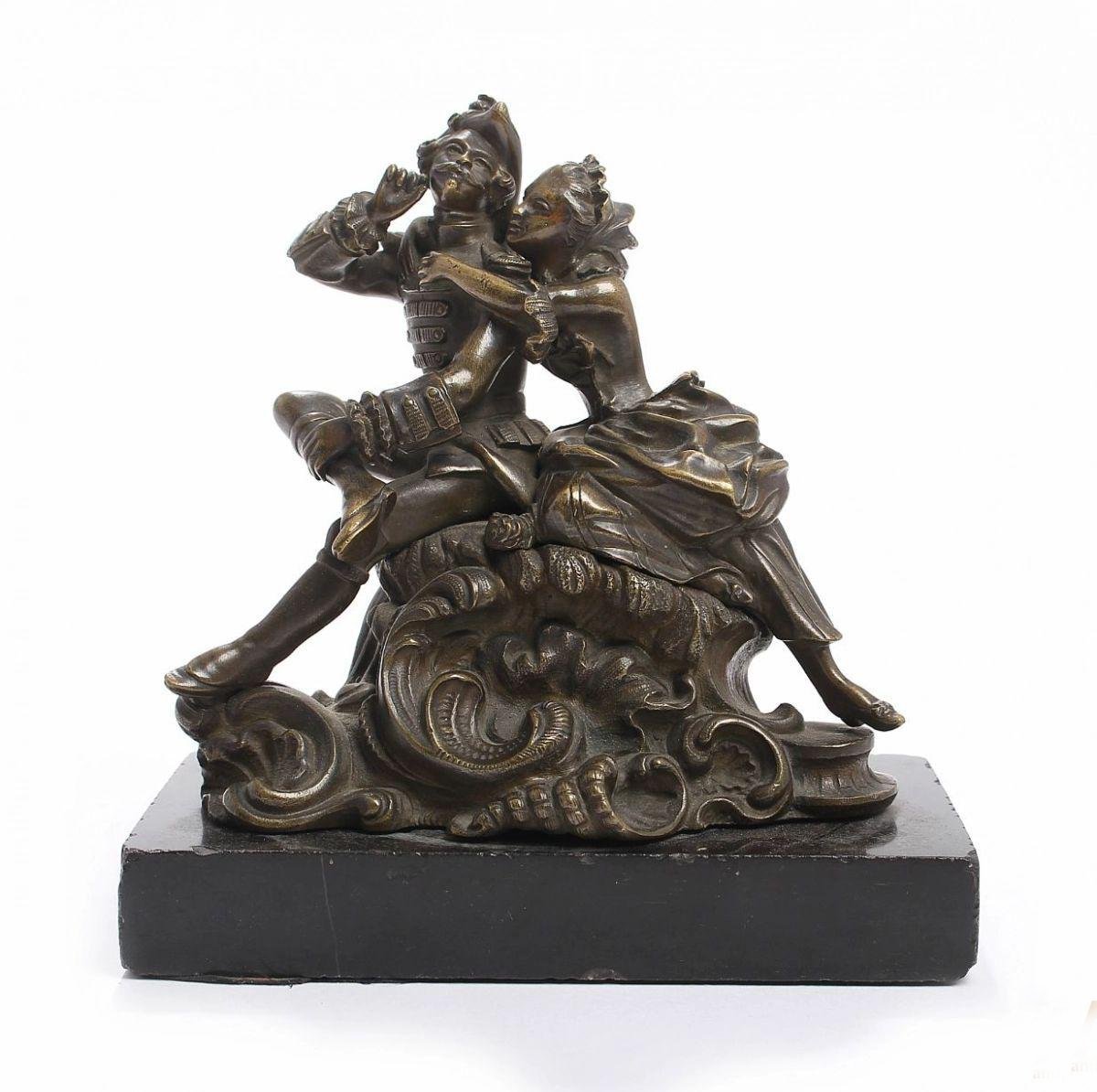 Romantic Couple Sculpture for sale at Pamono