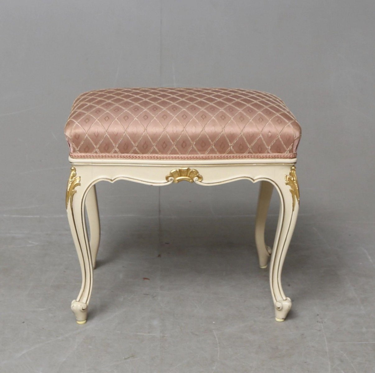 Vintage Wood Rococo Stool for sale at Pamono