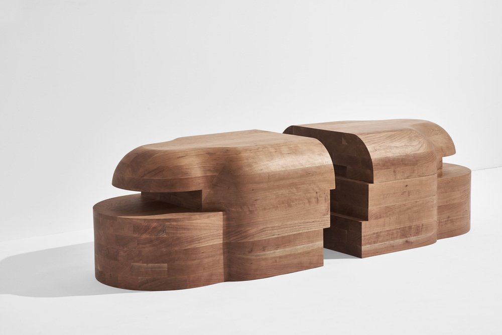 Banc Lahmu en Merisier par Sizar Alexis en vente sur Pamono