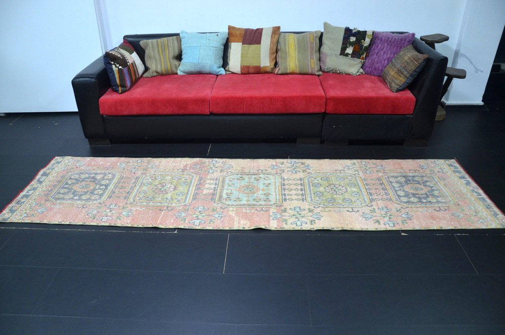 Vintage Faded Pink Hallway Rug for sale at Pamono