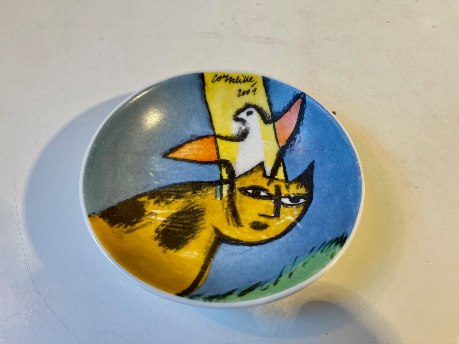 Small Porcelain Art Dish by Corneille, 2001 for sale at Pamono