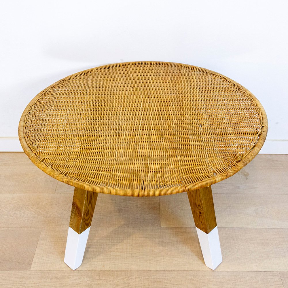 Round Coffee Table, Spain, 1990s for sale at Pamono
