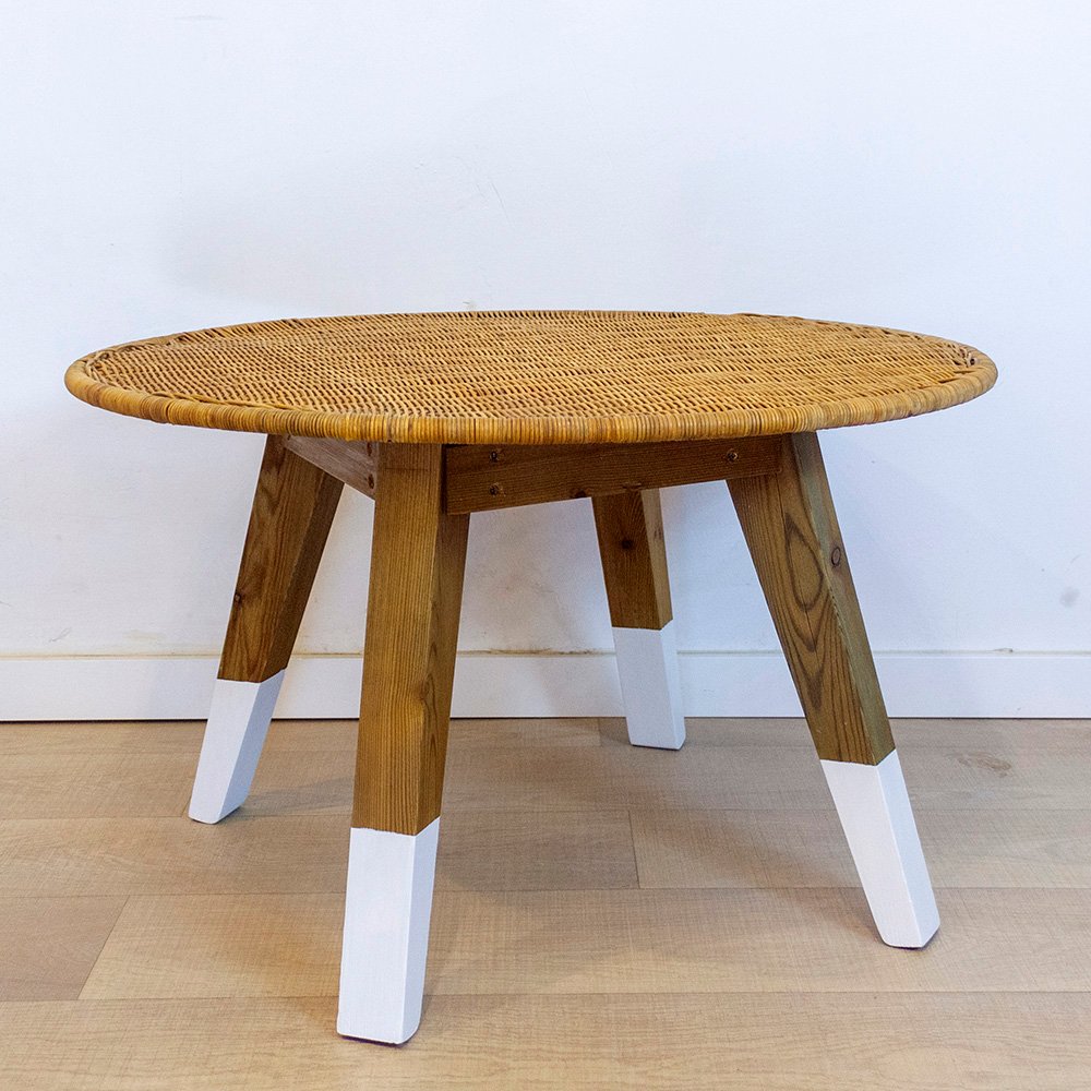 Round Coffee Table, Spain, 1990s for sale at Pamono