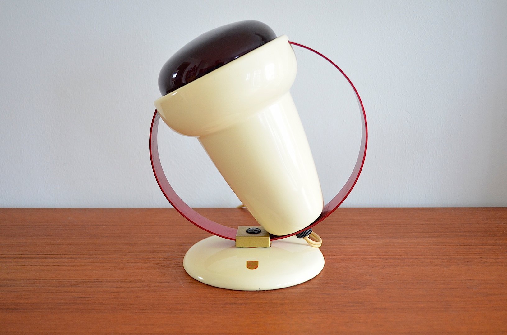 Lampada da tavolo Infraphil di Charlotte Perriand per Philips, anni '50 ...