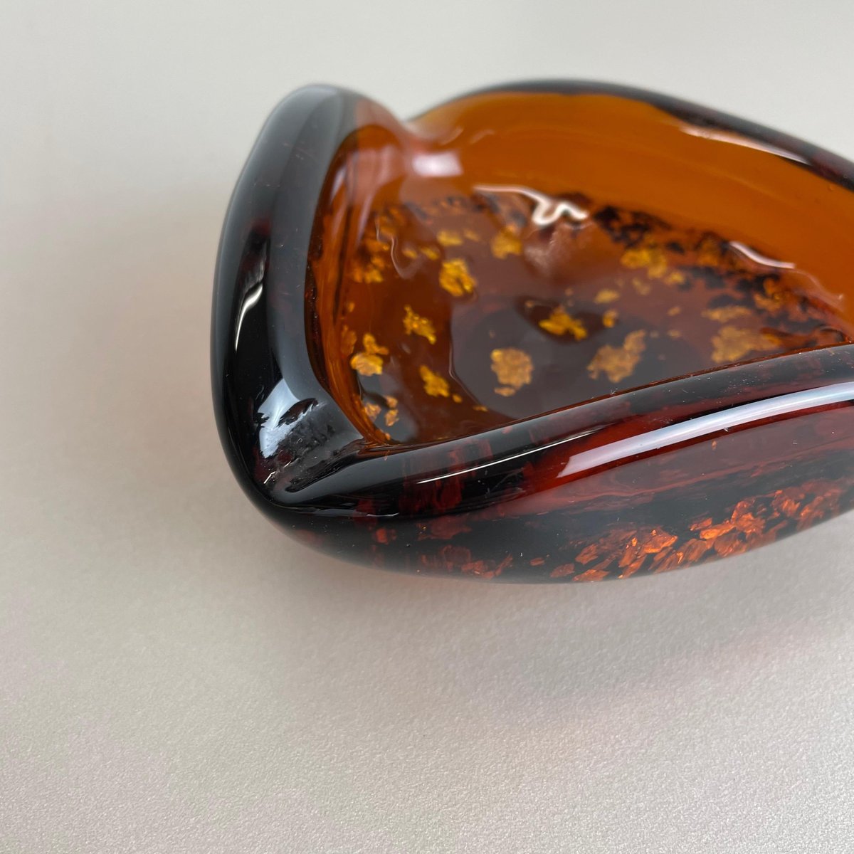 Italian Murano Glass Gold Dust Flakes Bowl Element Shell Ashtray, 1970s ...