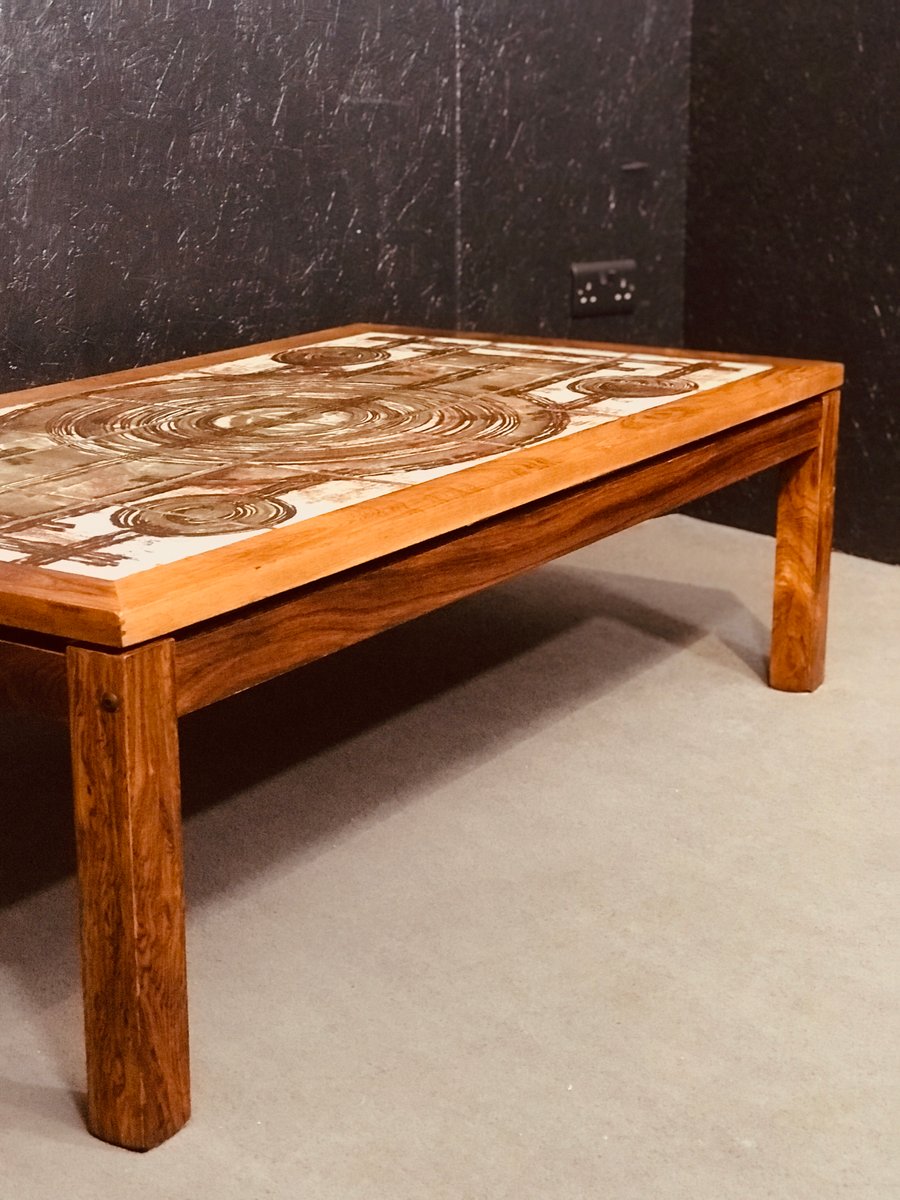 Dänischer Mid-Century Palisander Couchtisch mit gefliester Tischplatte ...