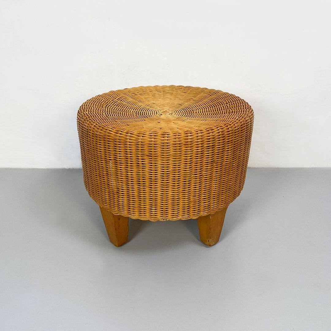 Mid-Century Modern Italian Rounded Wicker Pouf, 1960s for sale at Pamono