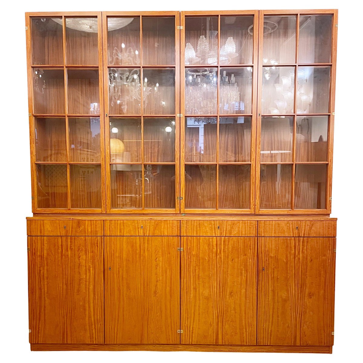 Mid Century Vitrine