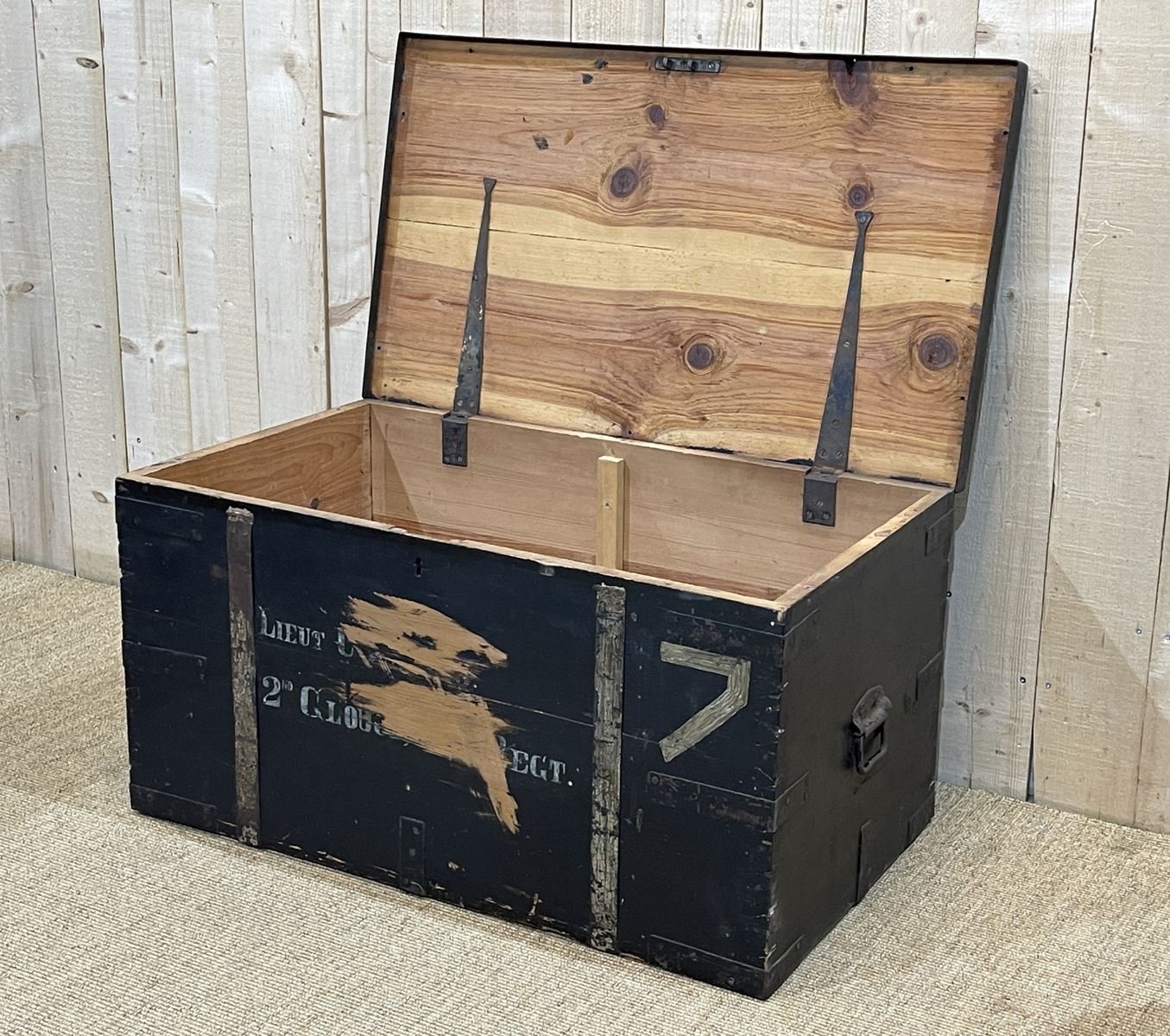 Chest or Trunk in Fir, Late 19th Century for sale at Pamono