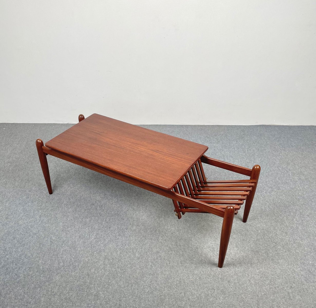 Teak Wood Coffee Table Magazine Rack, Italy, 1960s for sale at Pamono