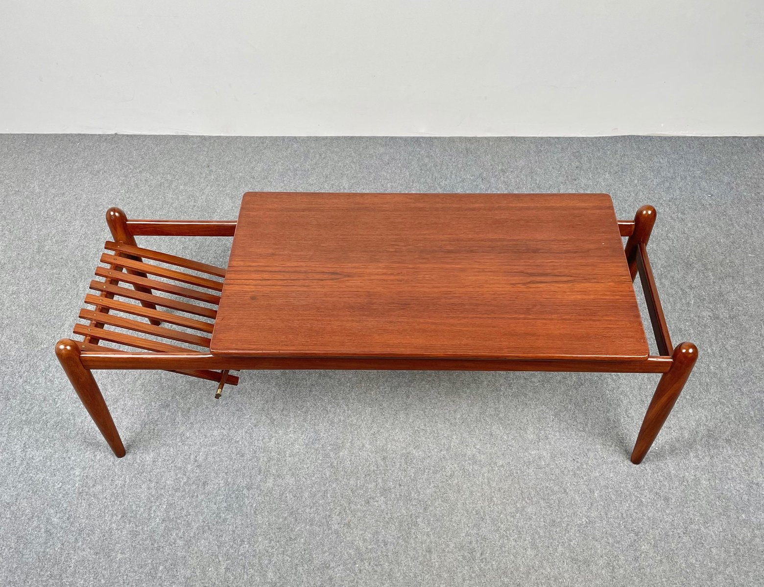 Teak Wood Coffee Table Magazine Rack, Italy, 1960s for sale at Pamono