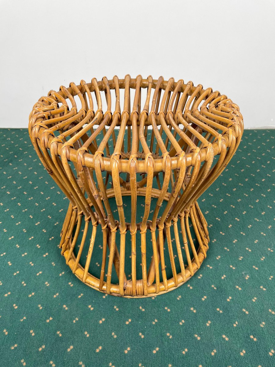 Mid-Century Modern Bambus Rattan Hocker, Italien, 1960er bei Pamono kaufen