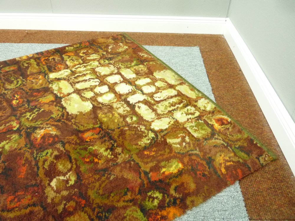 English Flower Power Rug, 1970s for sale at Pamono