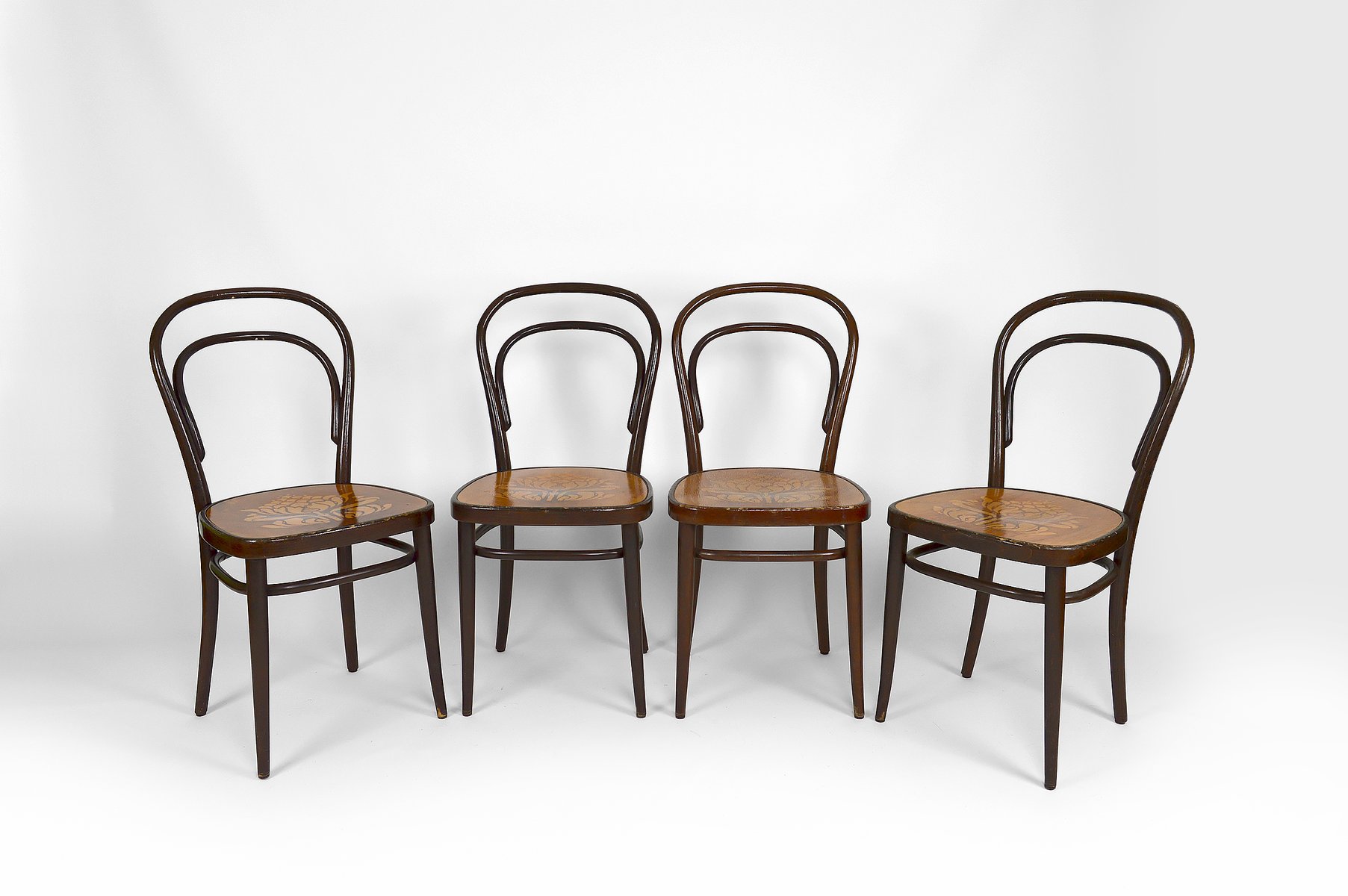 Stühle mit Verzierten Sitzen von Michael Thonet für Thonet, 4er Set bei ...