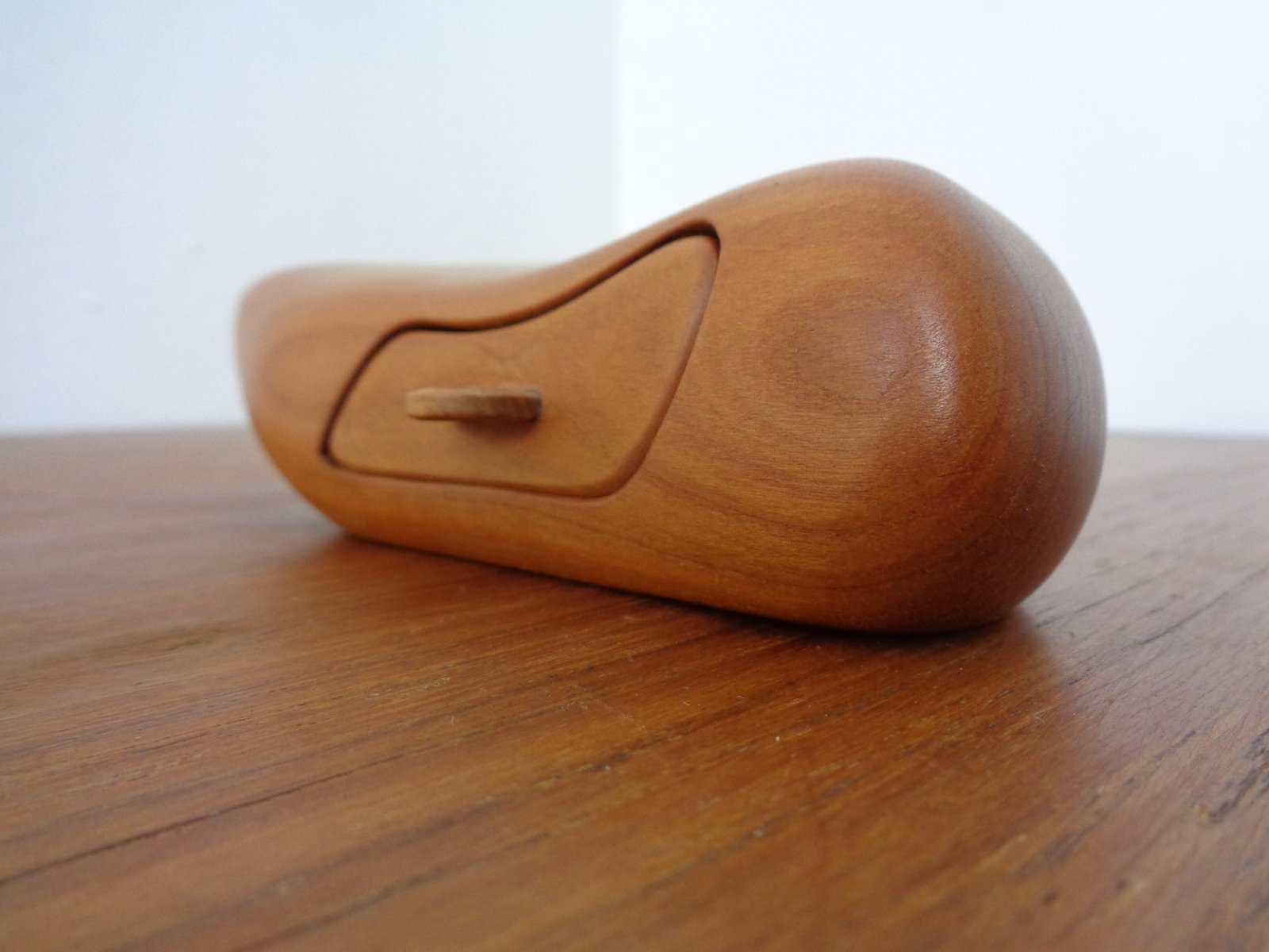 Big Danish Teak Pillbox, 1960s for sale at Pamono