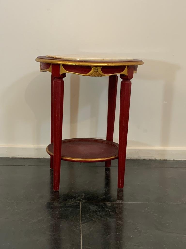 Servant Lacquered Coffee Table with Marble Top for sale at Pamono