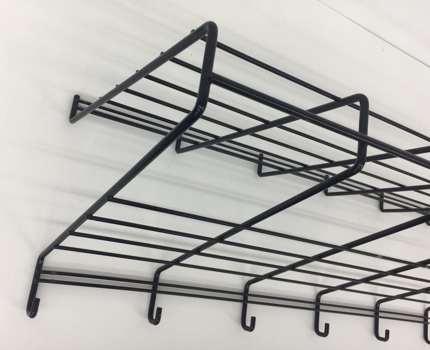 Mid-Century Wire Coat Rack, 1970s for sale at Pamono