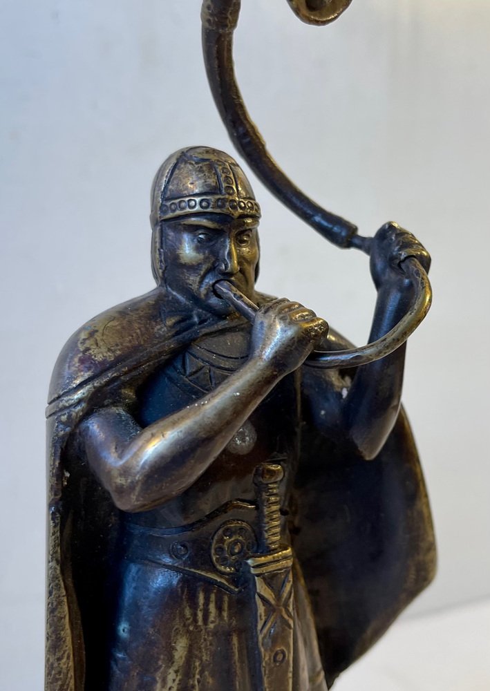 Bronzeskulptur von Lur Playing Viking von Edward Aagaard, 1950er bei ...