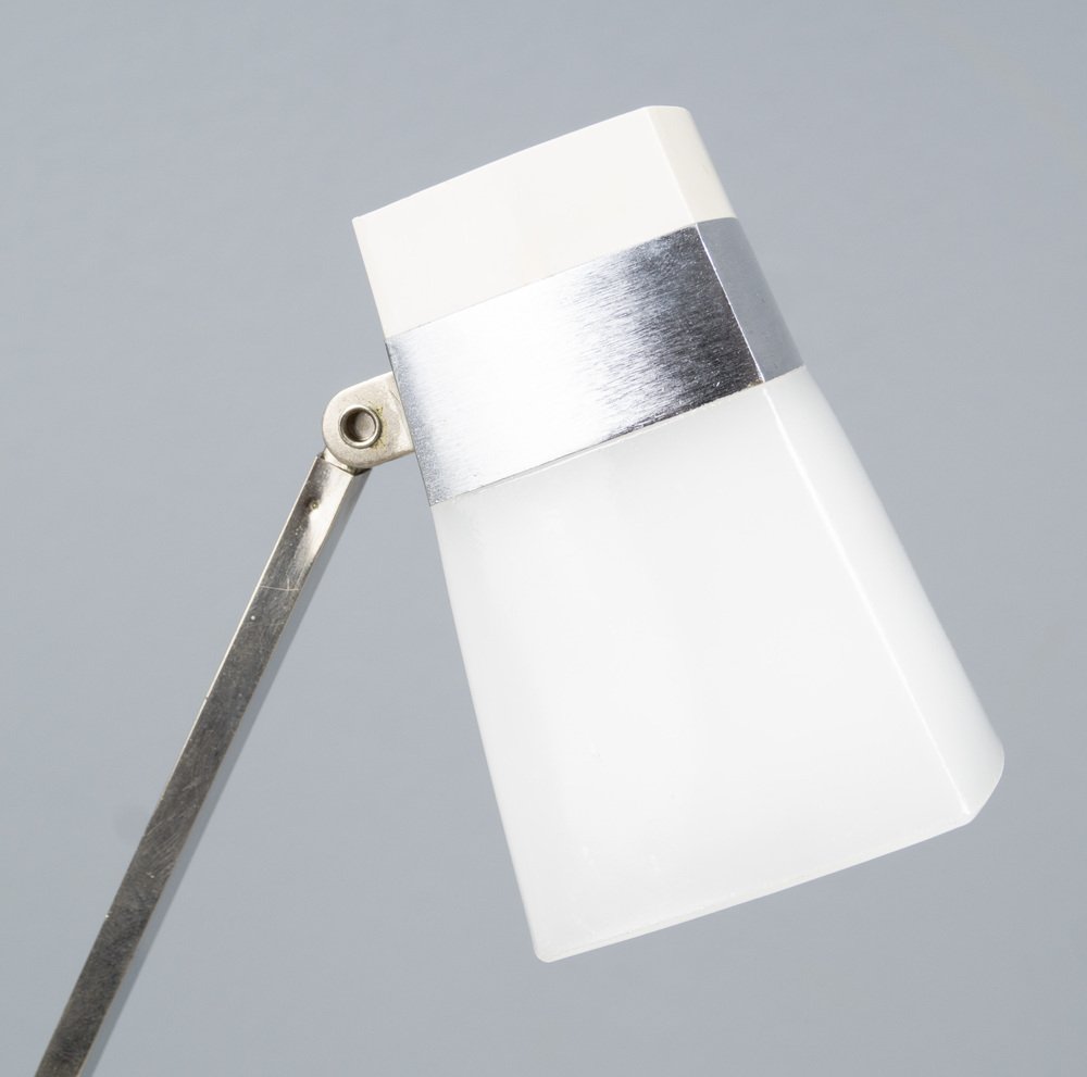 Japanese Taki Model Iris Table Lamp by Tada Kiko, 1960s for sale at Pamono