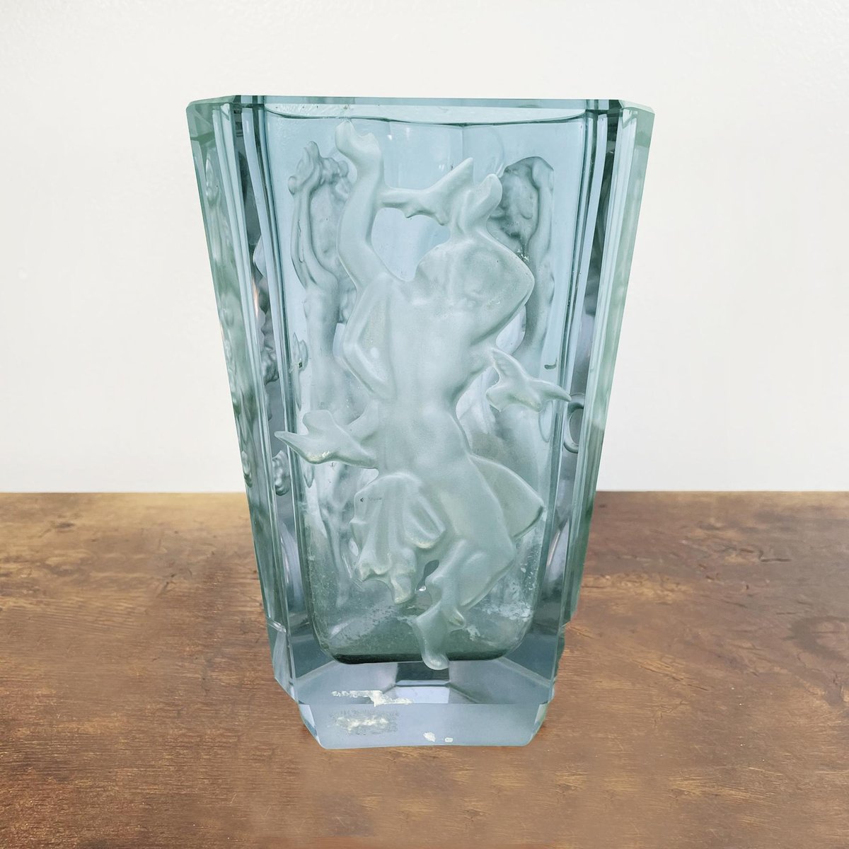 Italian Art Deco Green-Blue Alexandrite Glass Vase with Female Figure ...