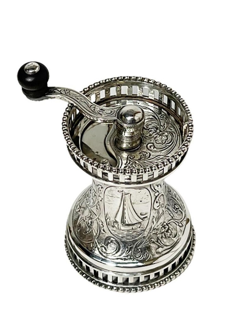 Dutch Silver Pepper Mill from Vos & Co, 1900s for sale at Pamono