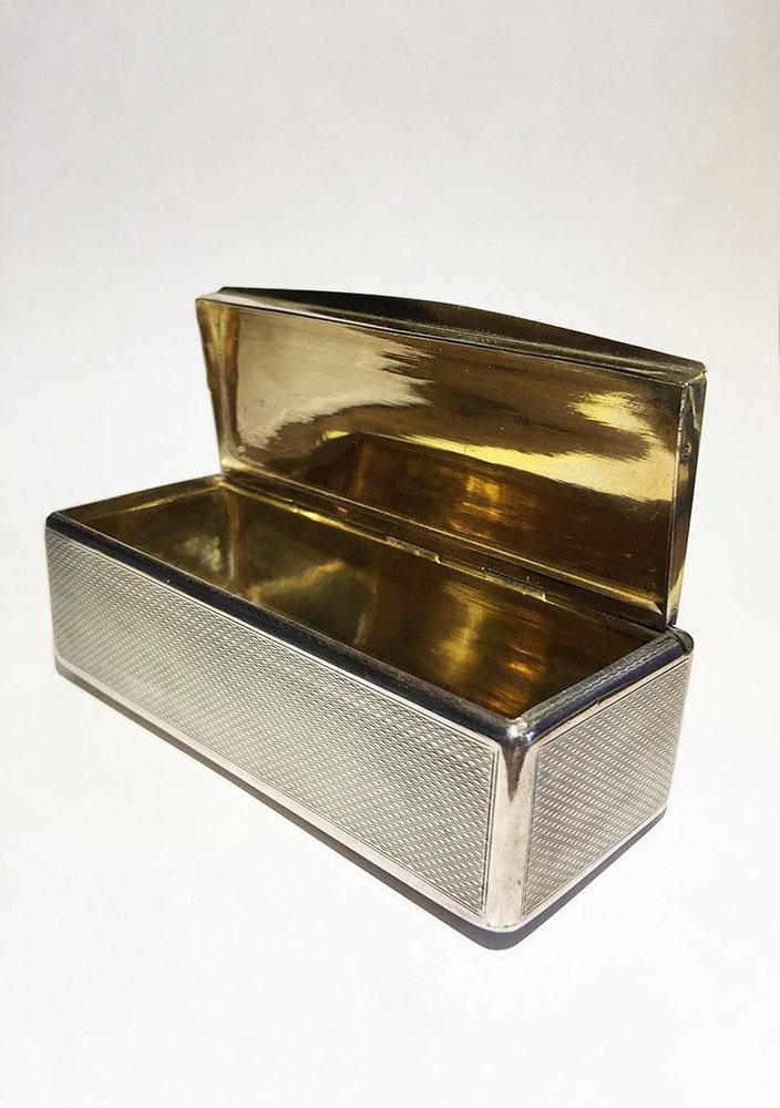19th Century French Silver Snuff Box for sale at Pamono