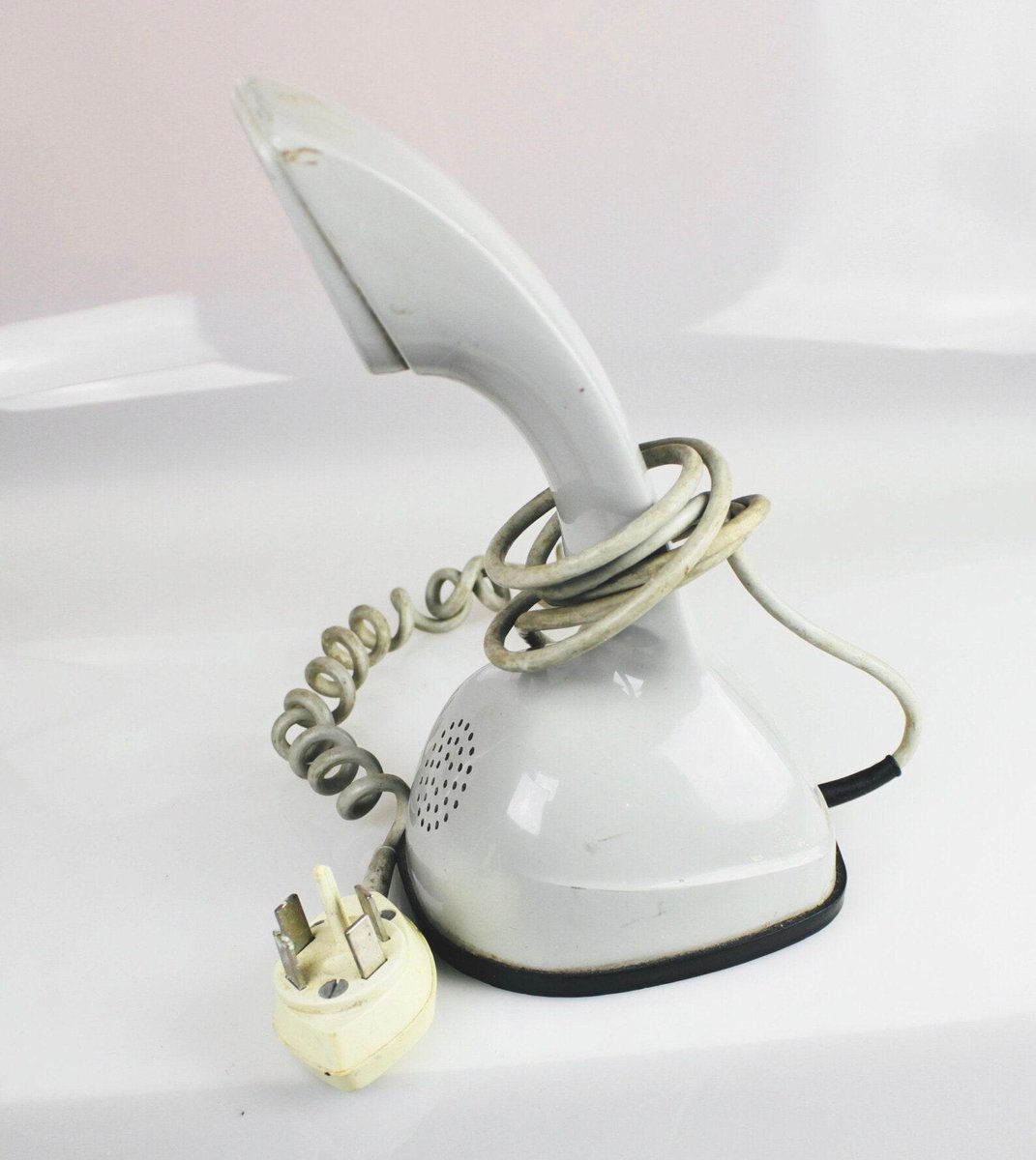 Swedish Kobra Telephone for sale at Pamono