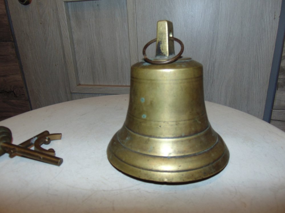 Pre-War Bronze Bell for sale at Pamono