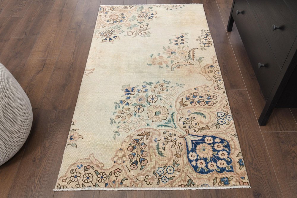 Vintage Middle Eastern Handmade Oushak Wool Rug for sale at Pamono