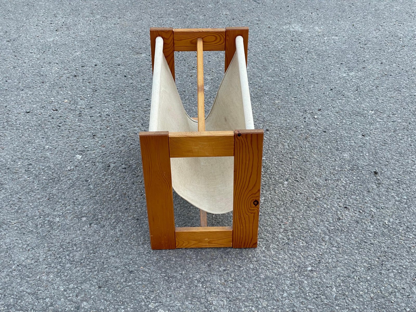 Vintage Pine & Canvas Magazine Rack, Denmark, 1970s for sale at Pamono