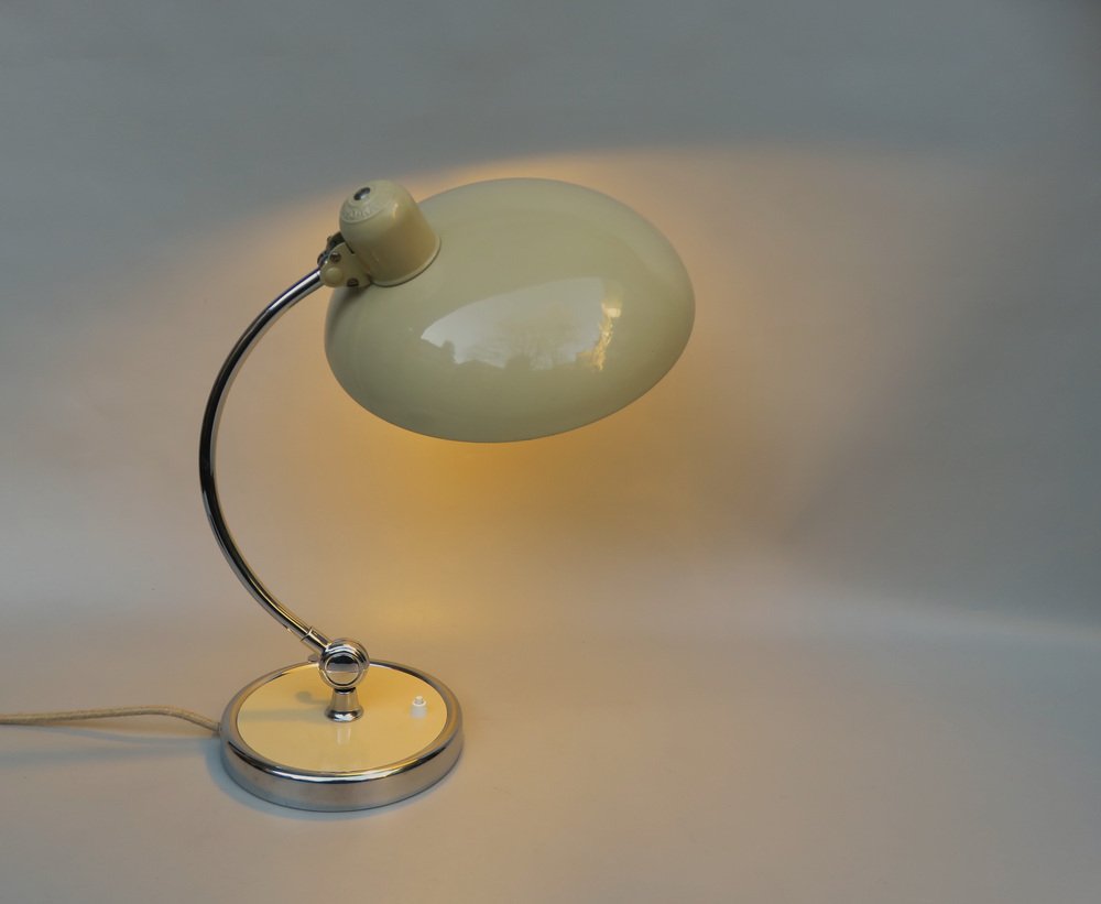 Beige Schreibtischlampe von Christian Dell für Kaiser Idell, 1930er bei Pamono kaufen