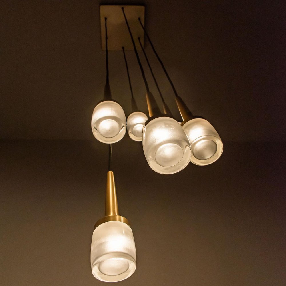 Messing & Glas Kaskadenleuchter von Staff, 1969 bei Pamono kaufen