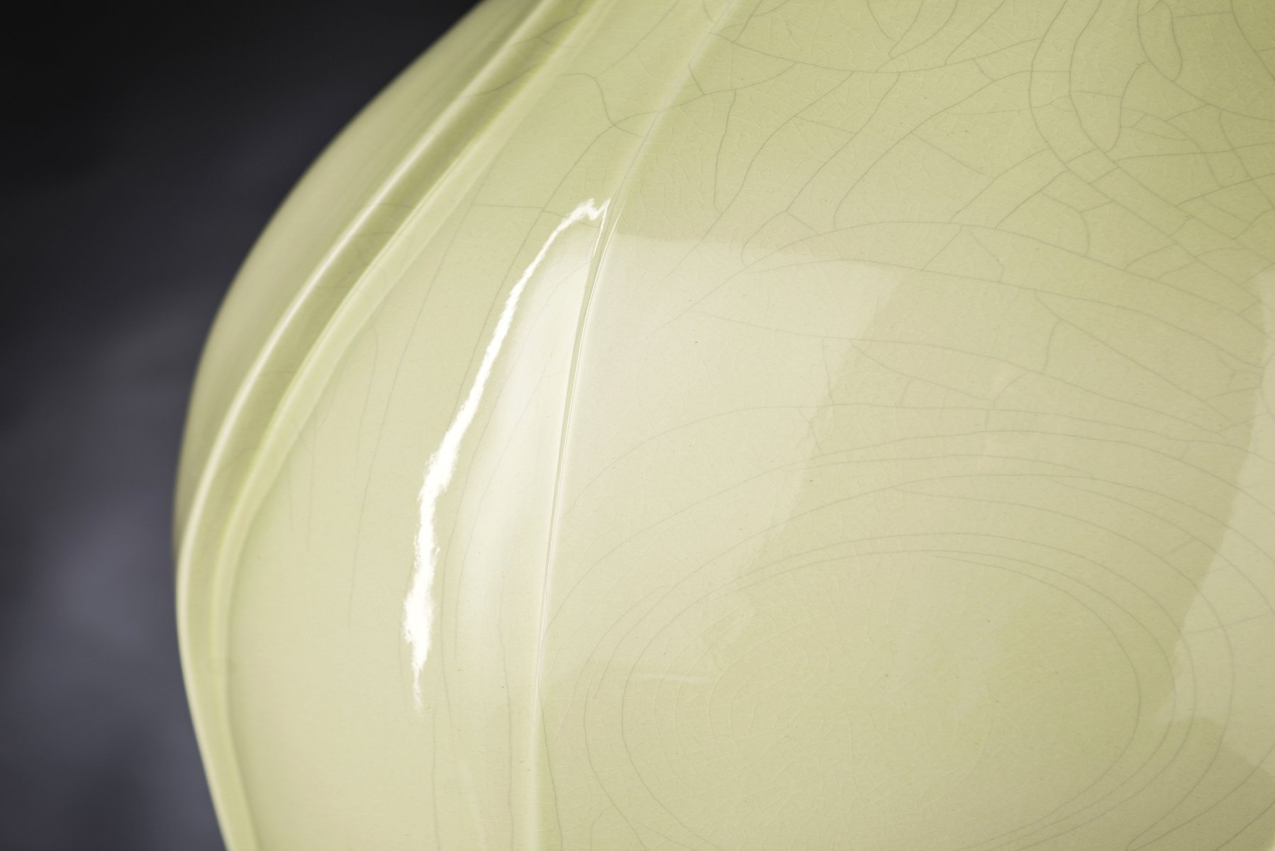 Italian Ceramic Tulip Vase Basso with Verde Craquele from VGnewtrend ...