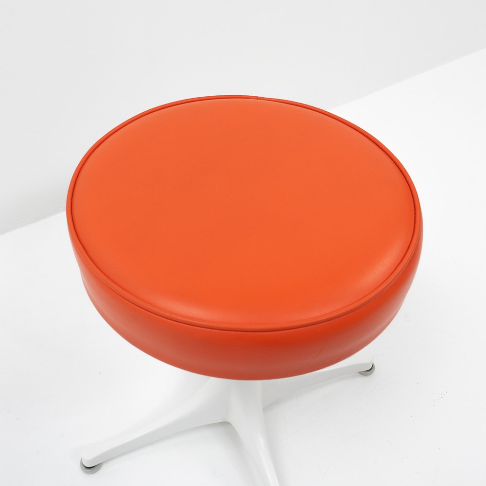 Drehbarer Hocker von George Nelson für Herman Miller, 1970er bei Pamono ...